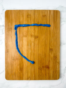 How to make a Harry Potter Ravenclaw Badge Buttercream Board - Black ...